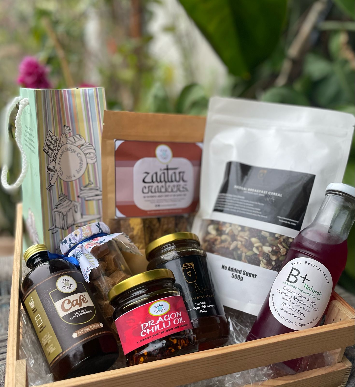 Ramadan & Eid Luxe Gift Hamper – TCS Sentiments Express